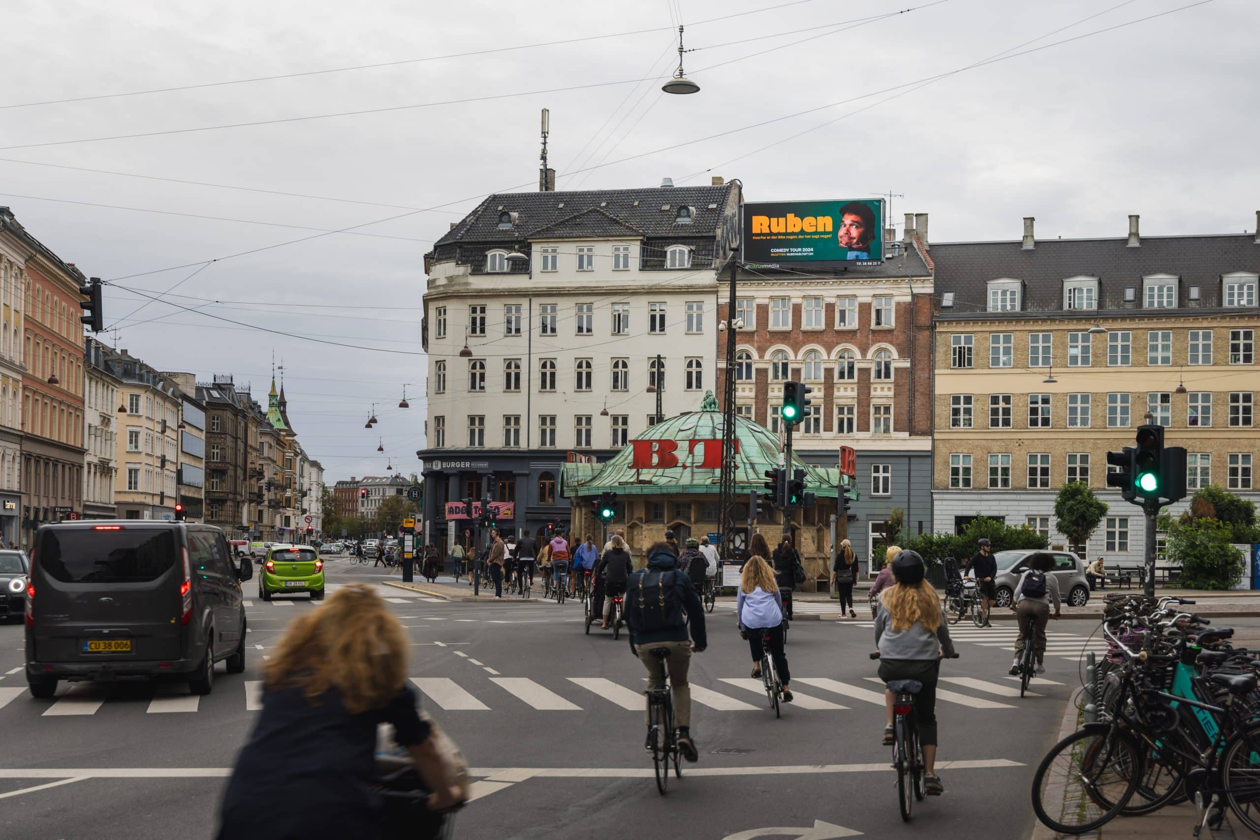 Megaboard Trianglen - Citrusmedia